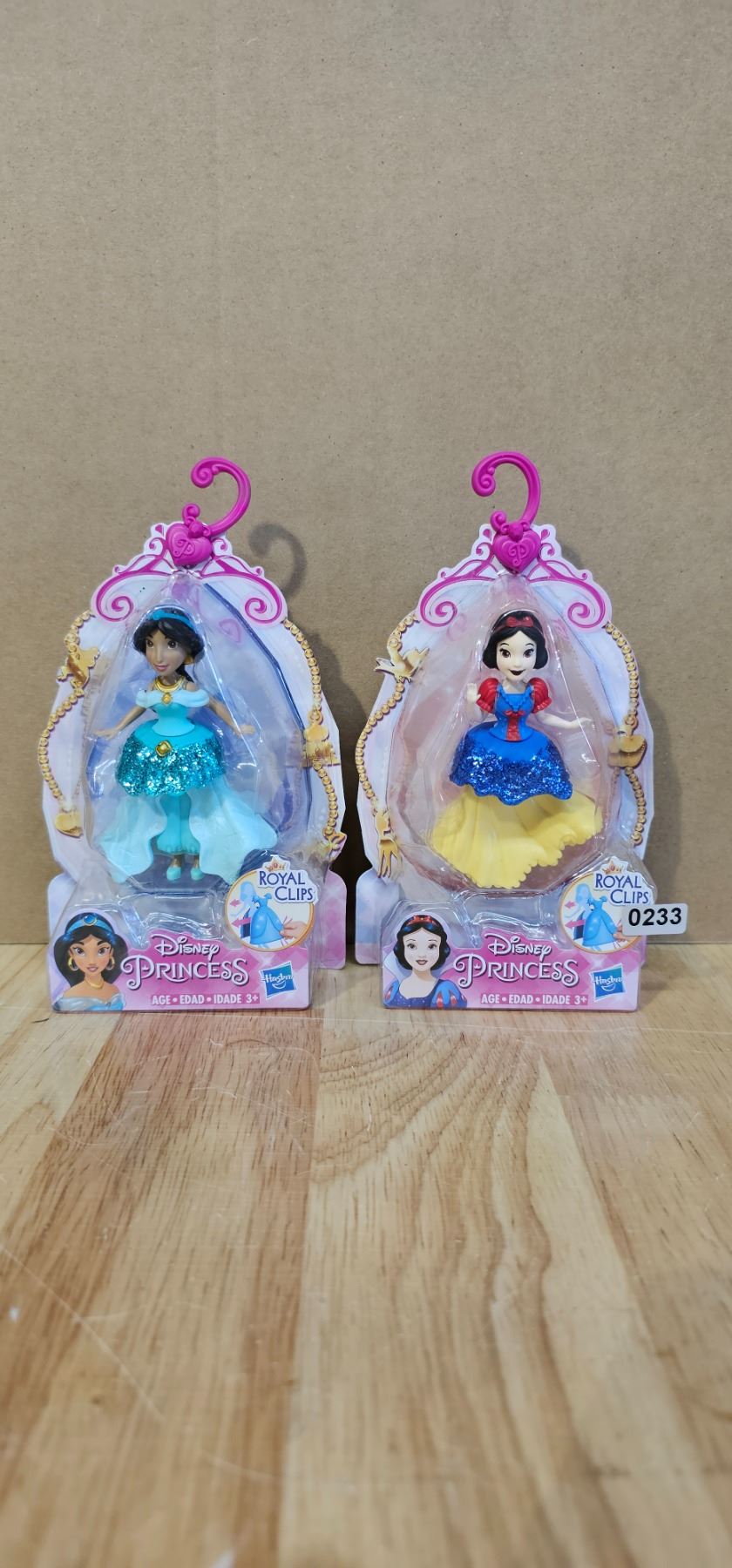 Lot of 2 Disney Princess Royal Clips Figures - Jasmine - Snow White