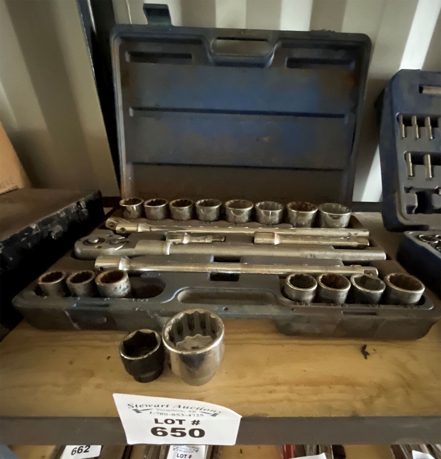 Westward Socket set