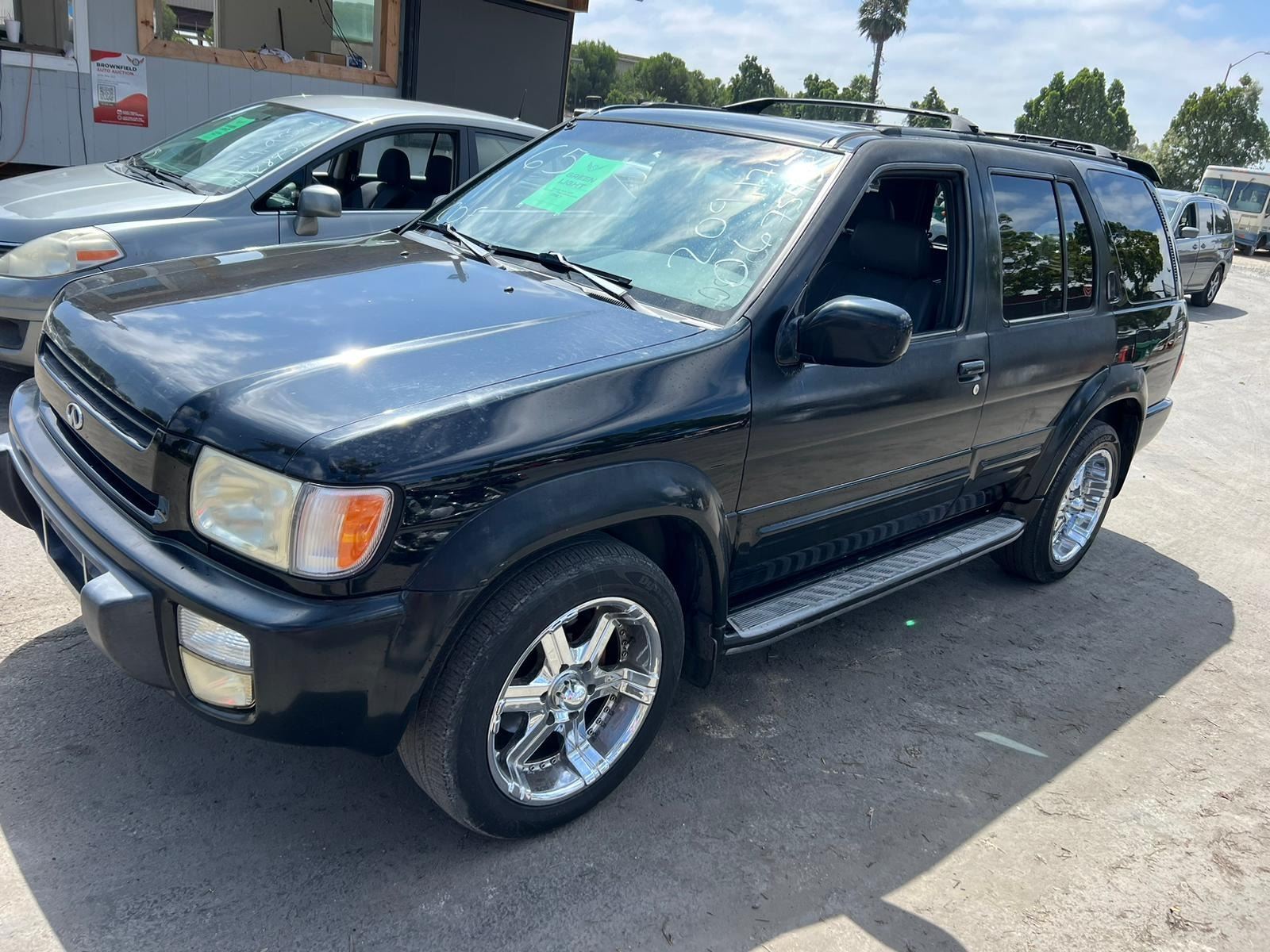 1999 INFINITI QX4