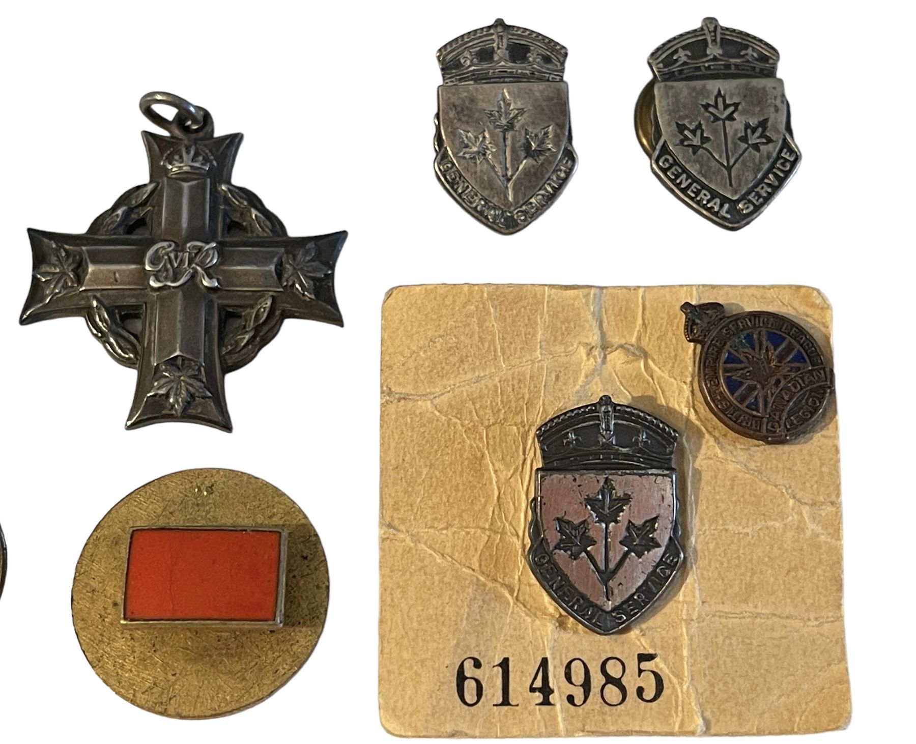 WW2 Memorial Cross Medal Saskatoon Light Infantry & Other Badges