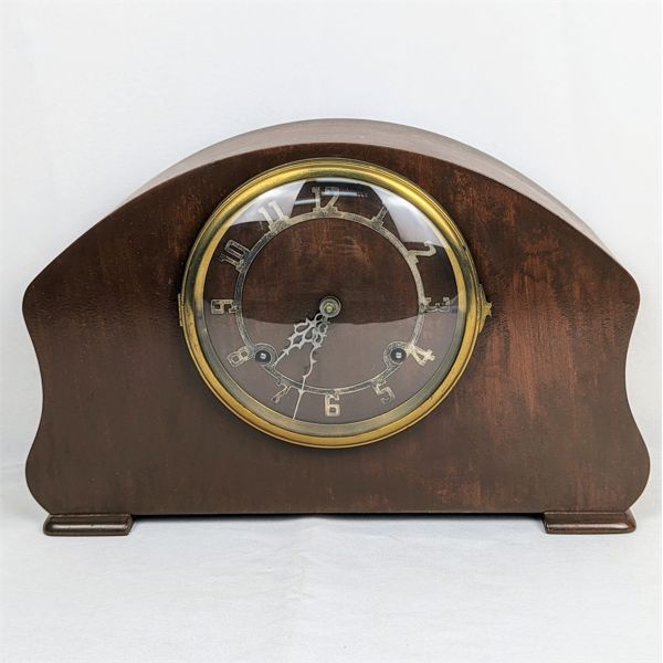Vintage Wood Mantle Clock with Pendulum and Key - Working! Vintage Wood Mantle Clock with Pendulum and Key - Working!