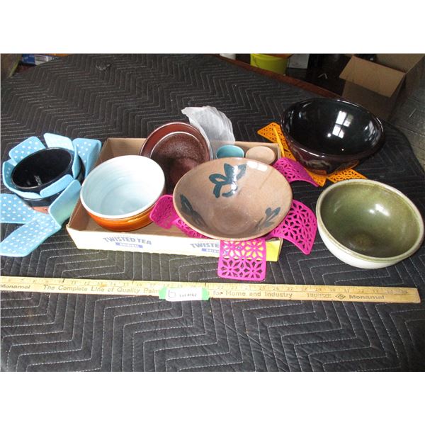 Stoneware Bowls Bodnarus Auctioneering