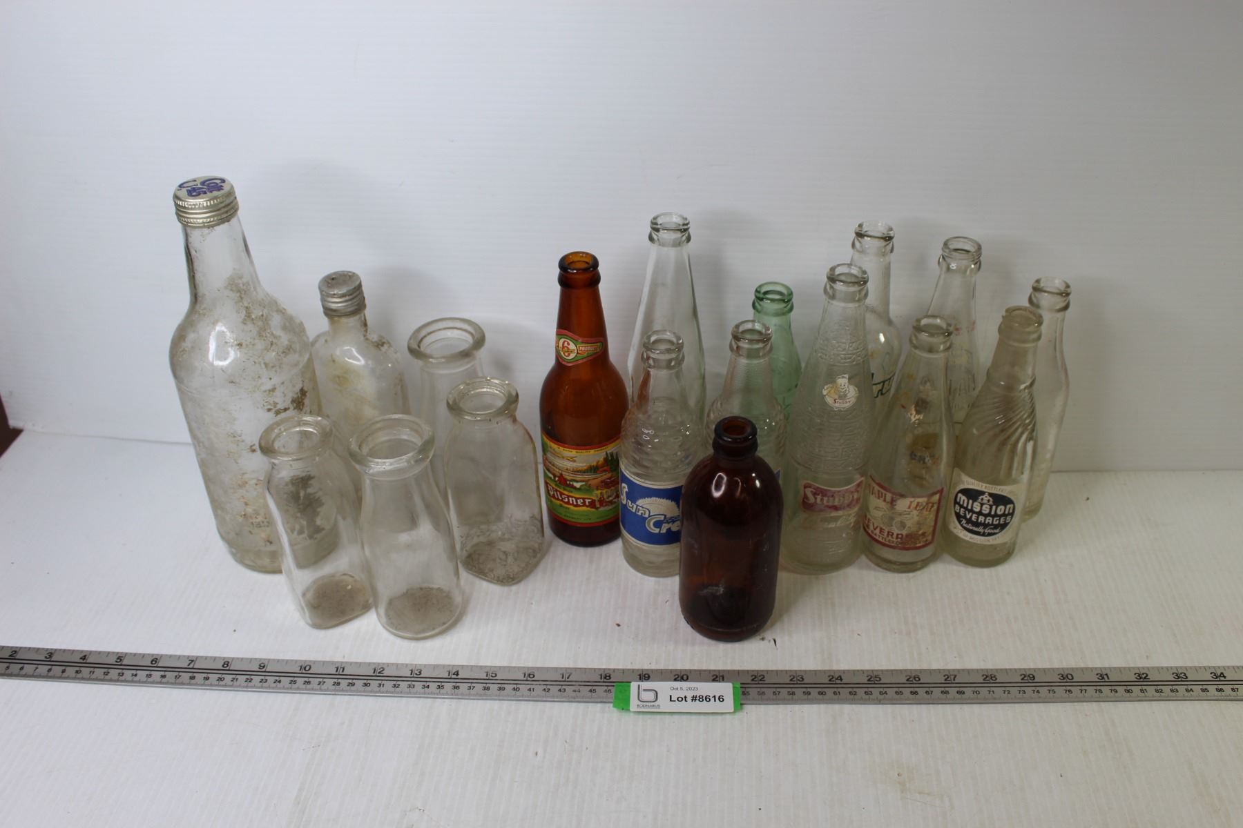 Vintage Soda Bottles - Vintage Bottles - Bodnarus Auctioneering Vintage Soda Bottles - Vintage Bottles - Bodnarus Auctioneering