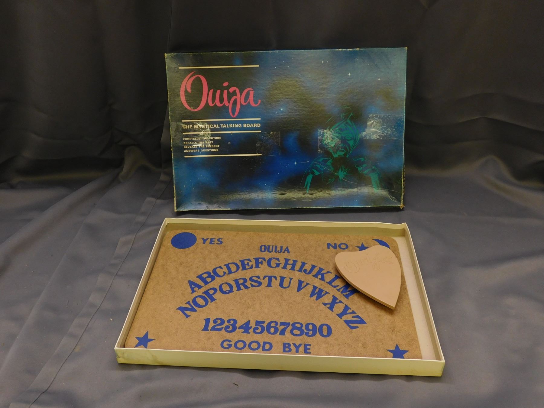 Ouija Mystical Talking Board Vintage Copp Clark