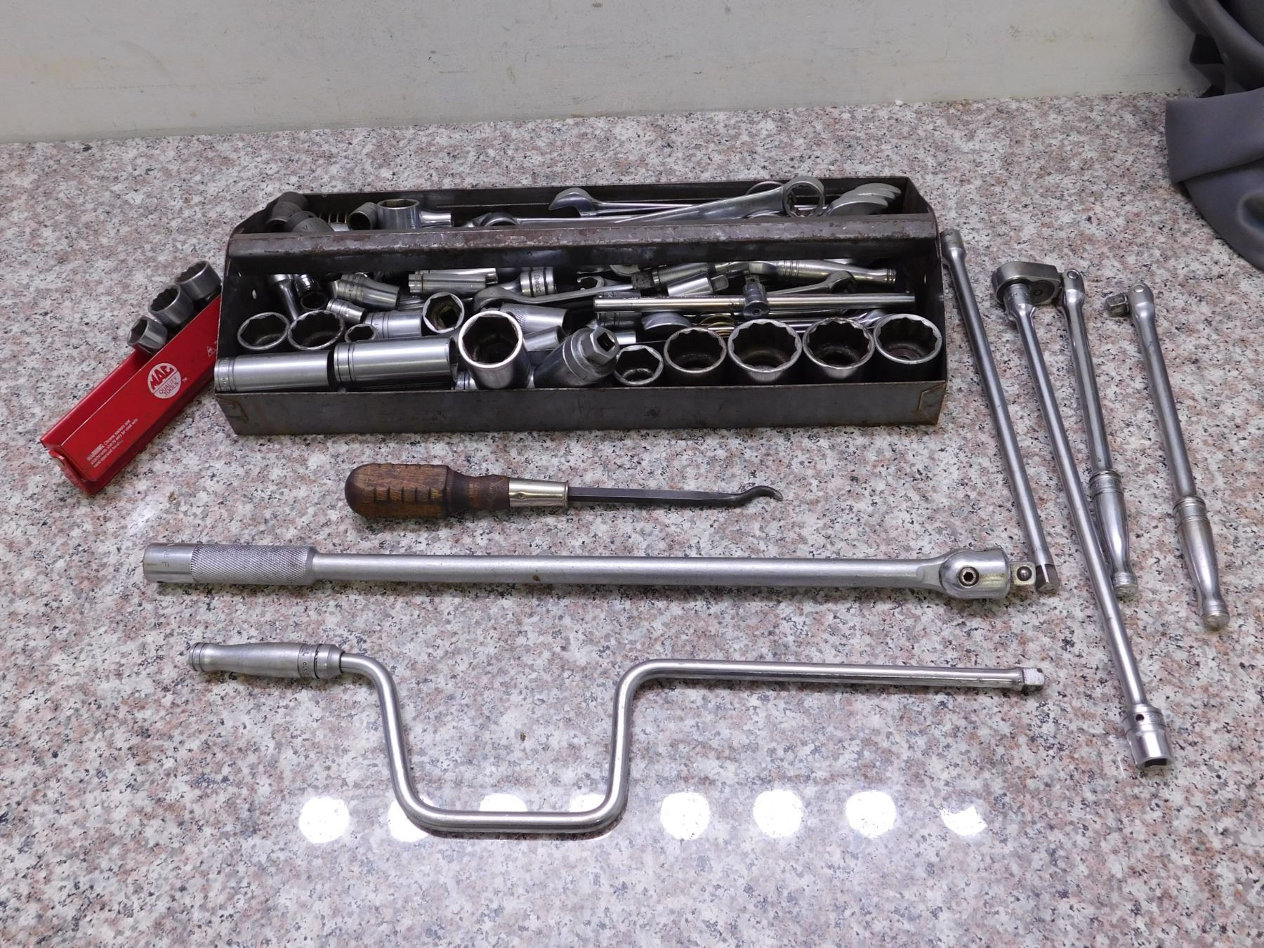 Tray Full of Wrenches Sockets and Ratchets Mainly all Snap-On, some MAC