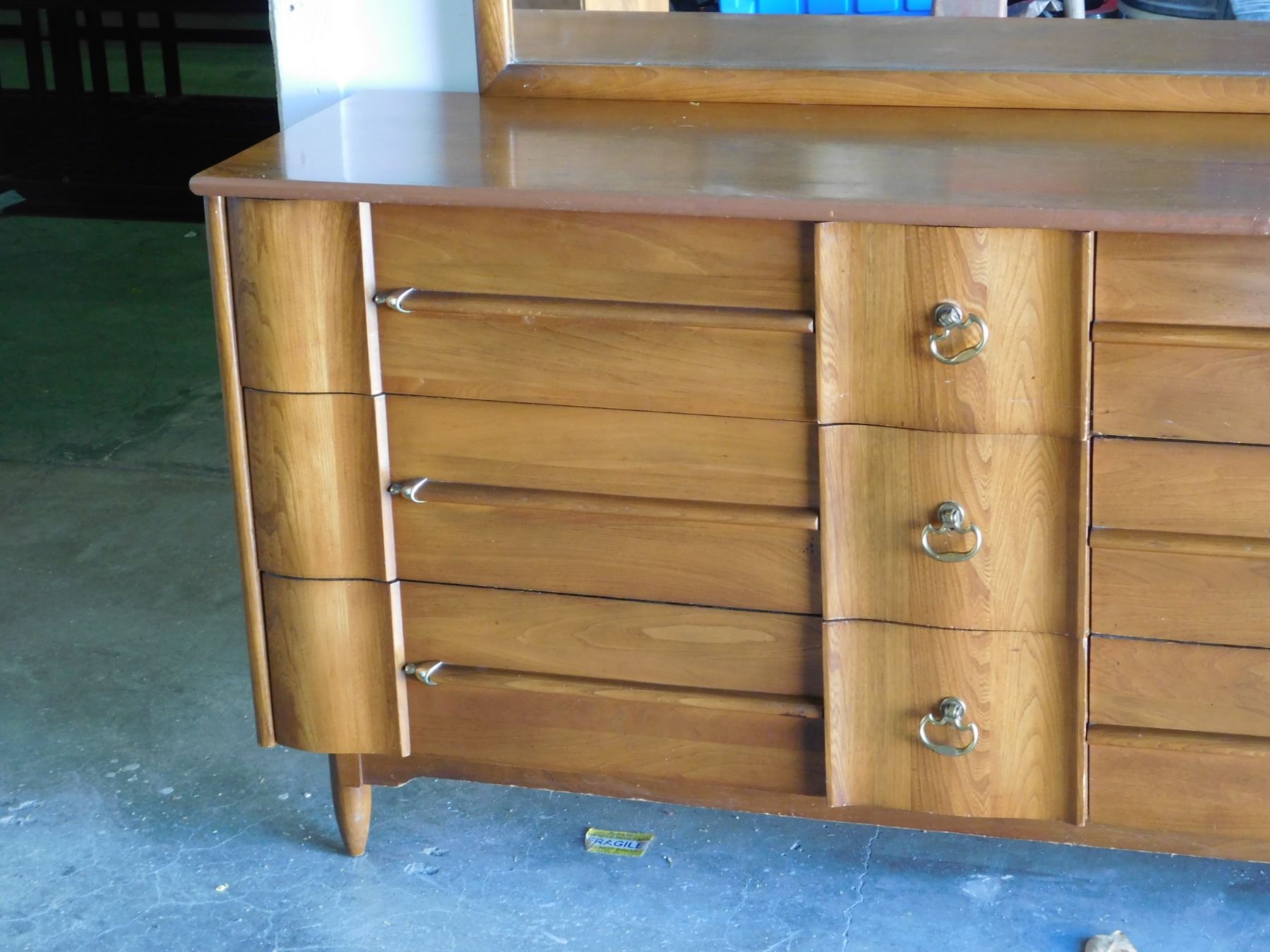 Knechtel MCM Mid Century Walnut? 9 Drawer Dresser with Mirror