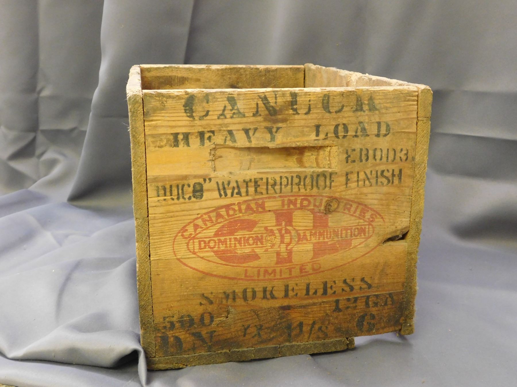Antique CIL Canadian Industries Dominion Ammunition Shotgun Shell Crate