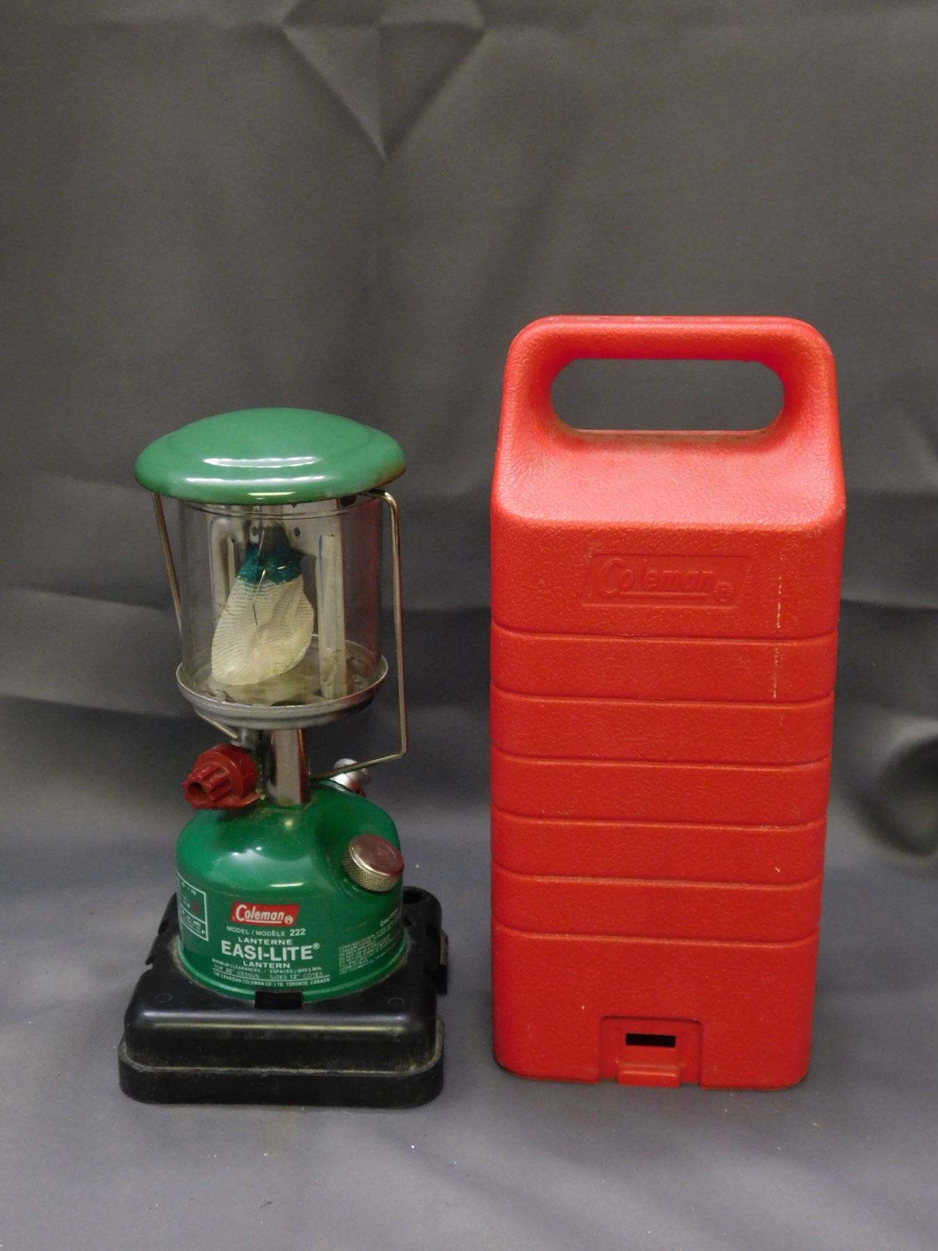 1981 Coleman Model 222 Green Easi-Lite Lantern with Carrying Case