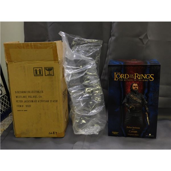 Sideshow Collectibles The Lord of the Rings WETA Peter Jackson as a ...