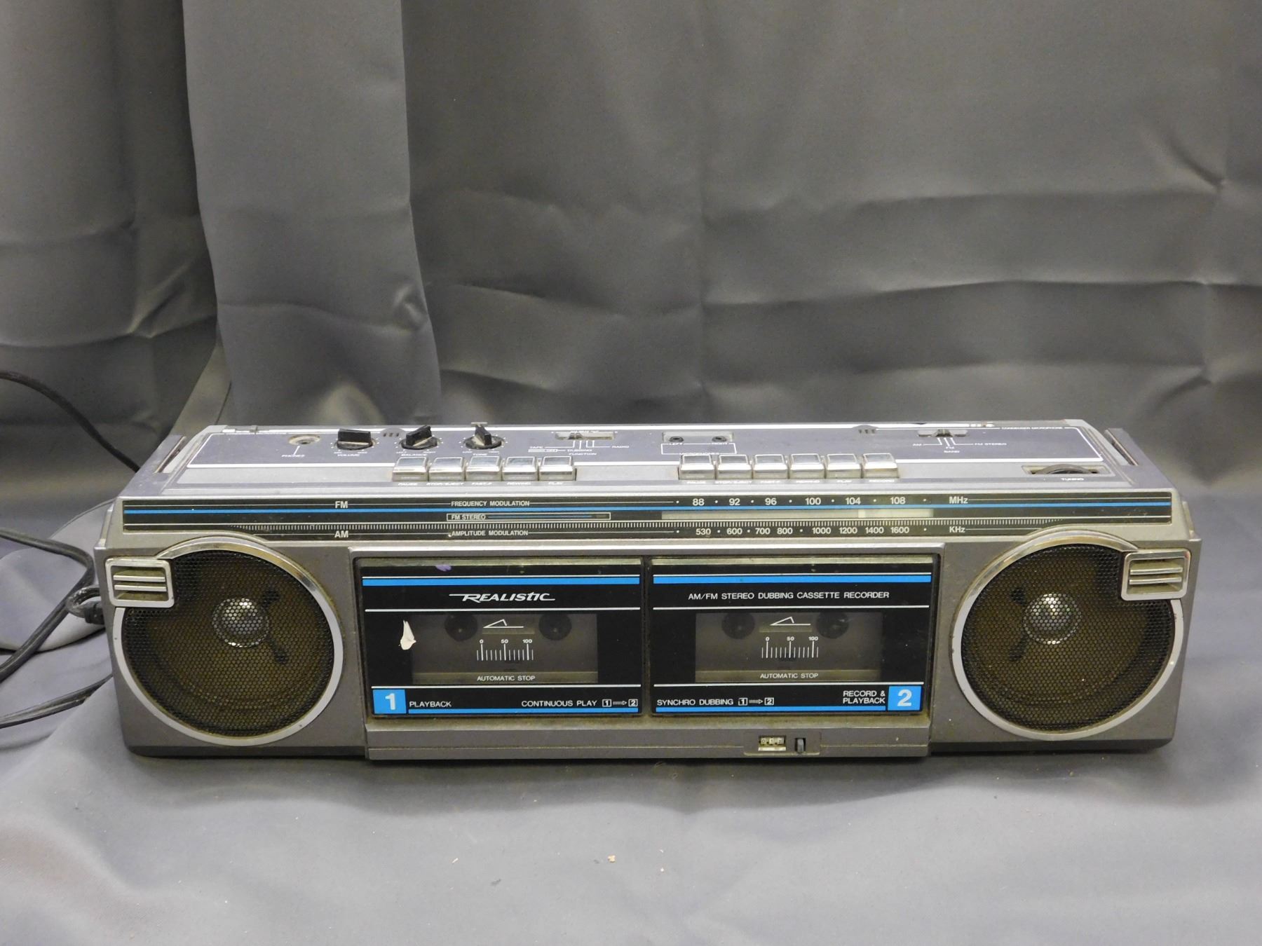 Vintage Realistic Model SCR-32 Boombox AM FM Radio and Cassette Deck