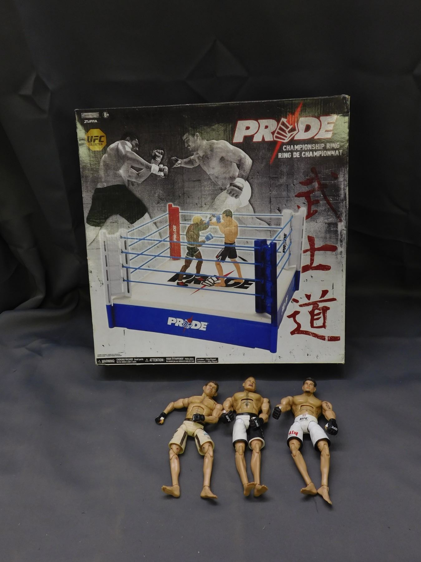 UFC Pride Ring with 3 UFC Figures Brock Lesnar