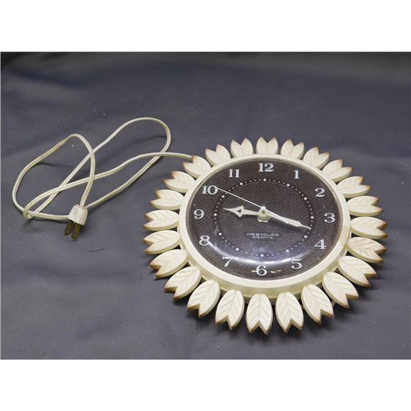 Westclox Electric Plug-In Wall Clock White Leaf Petal Design
