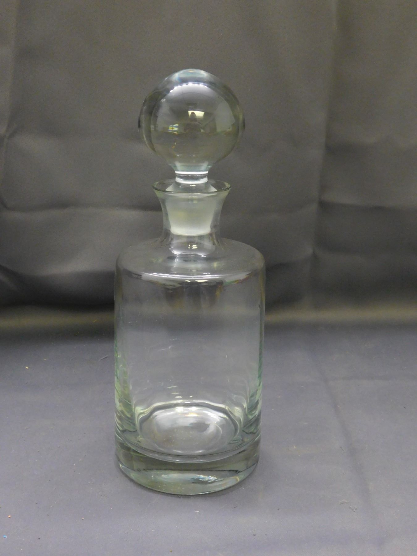 Heavy Glass Decanter Round Topper Rectangular