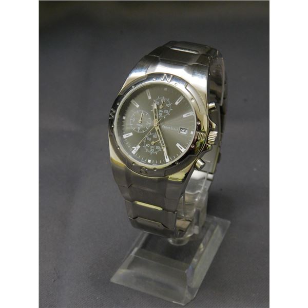 Perry Ellis Chronograph Fashion Watch *works* Quartz