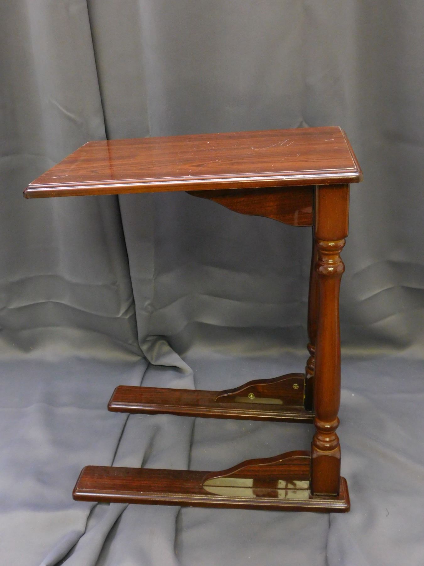 Bed Side / Chair Side Table Side Desk
