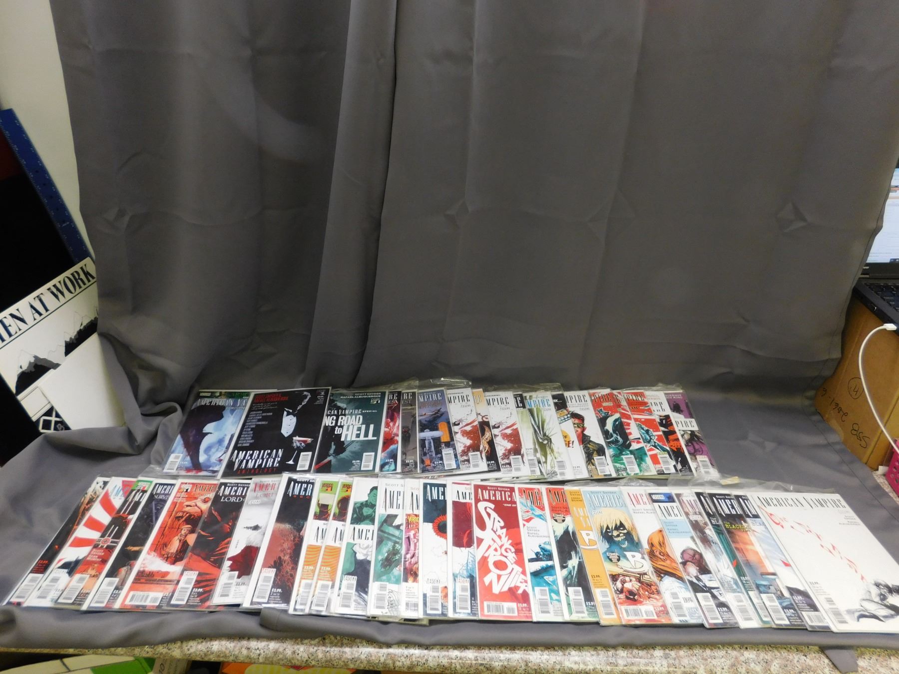 Lot of 45 Amerian Vampire Comics Scott Snyder, Stephen King, Rafael ...