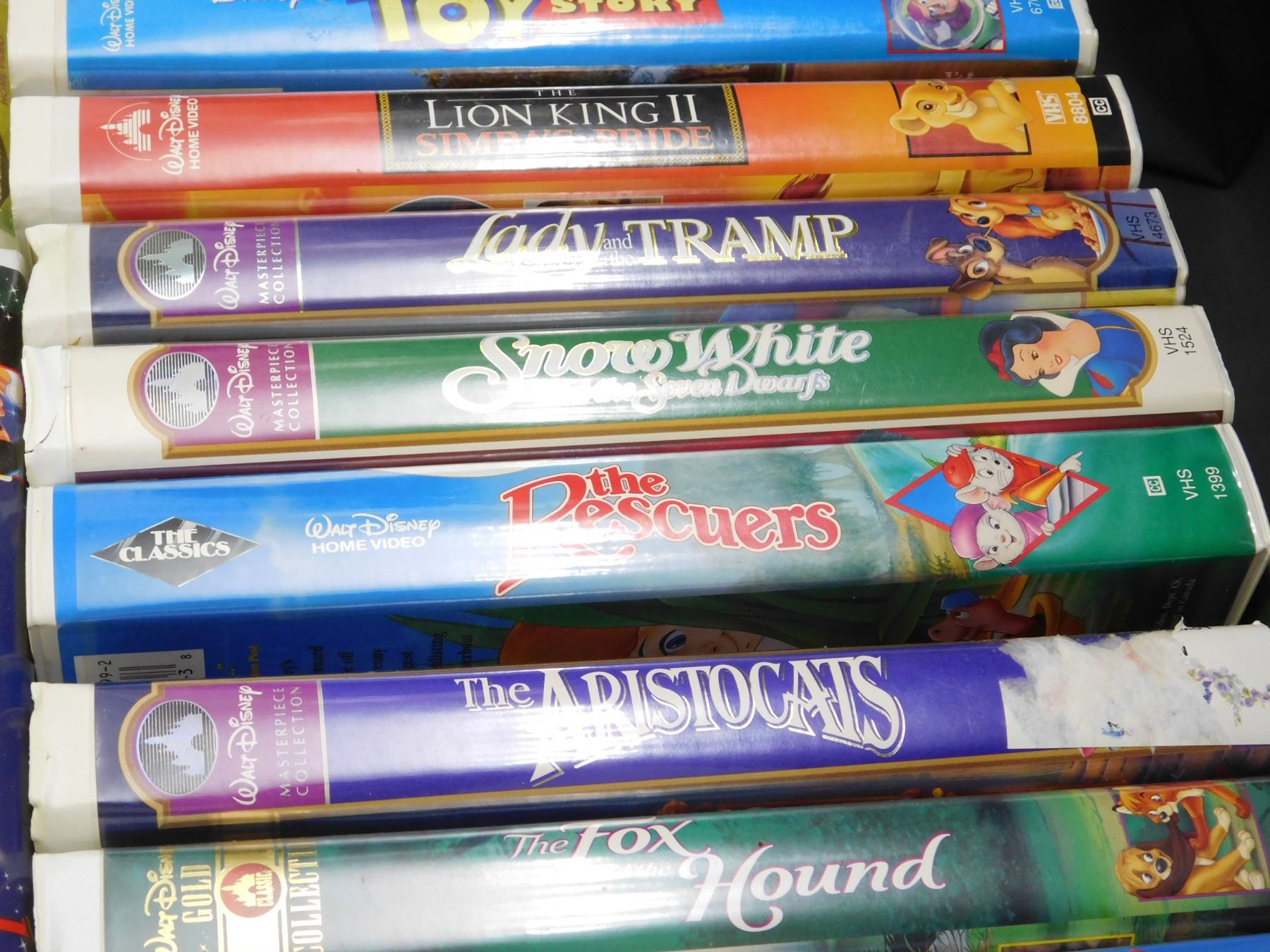 Lot of 21 Disney & Pixar Clamshell VHS Tapes Toy Story, Snow White ...
