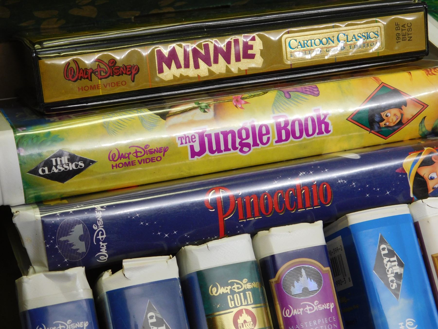 Lot of 21 Disney & Pixar Clamshell VHS Tapes Toy Story, Snow White ...