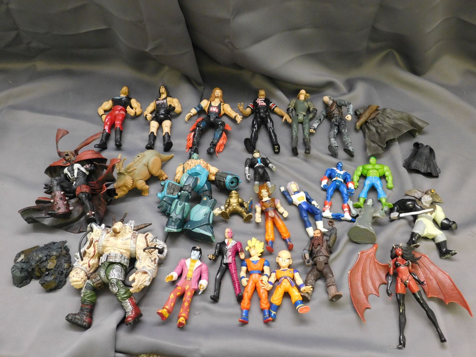 Lot of Misc Action Figures Spawn, Dragonball Z, LOTR, WWE WWF, Superhero