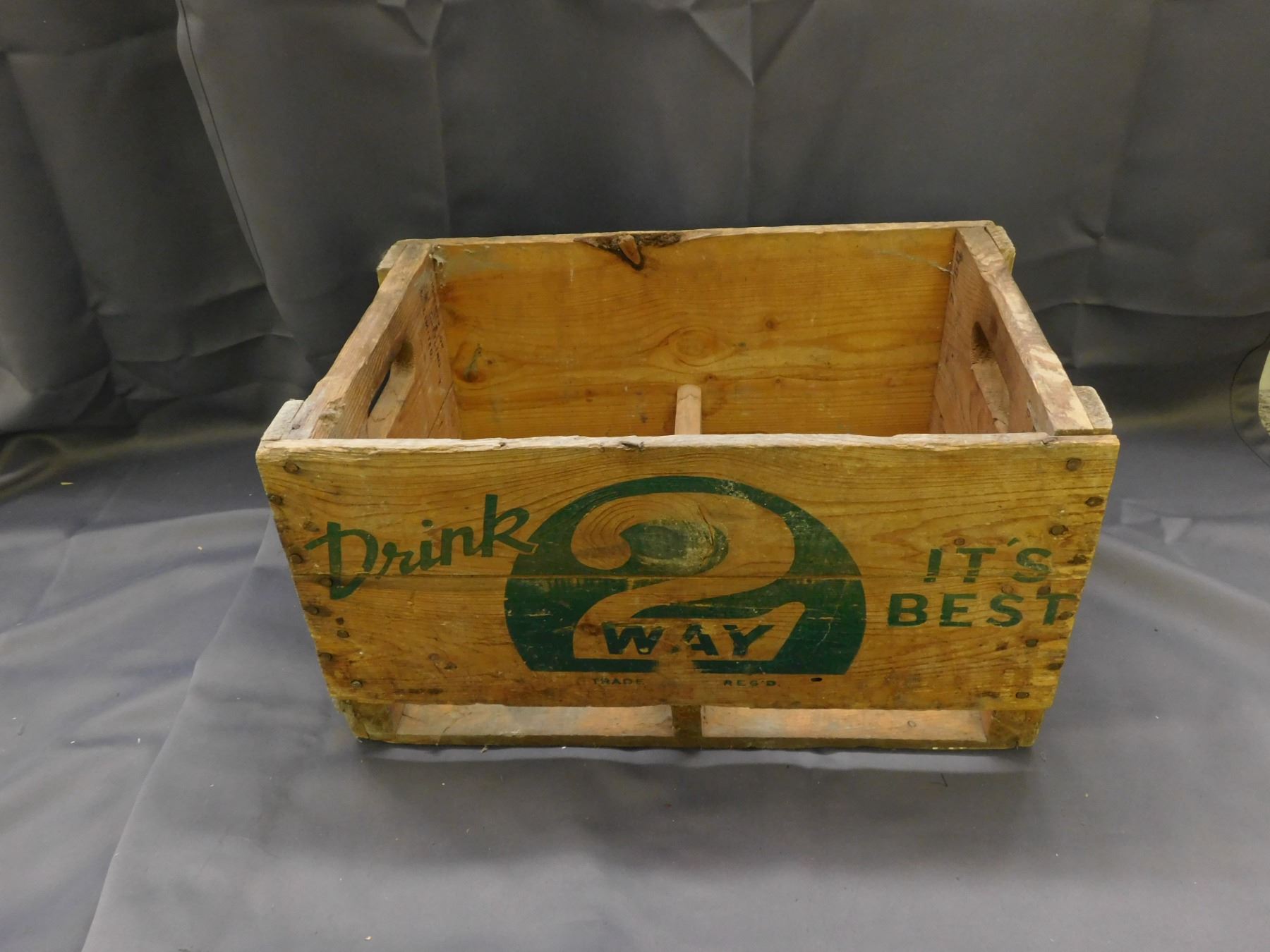 Vintage Wooden Sun Crest "Drink 2 Way It's Best" Wooden Bottle Crate ...