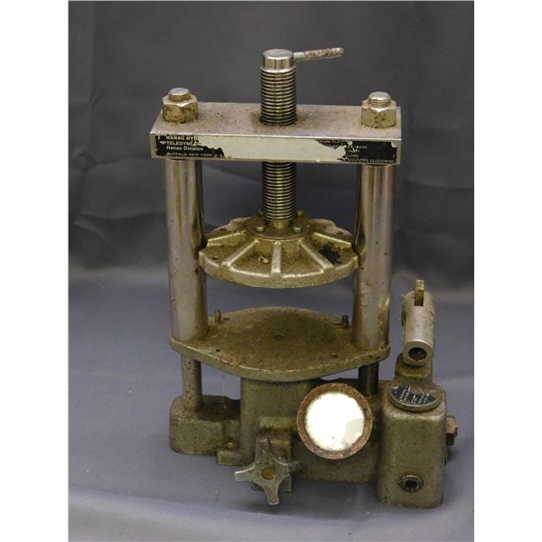 Vintage Hanau Hydrolic Press Teledyne Dental Buffalo NY Dentures