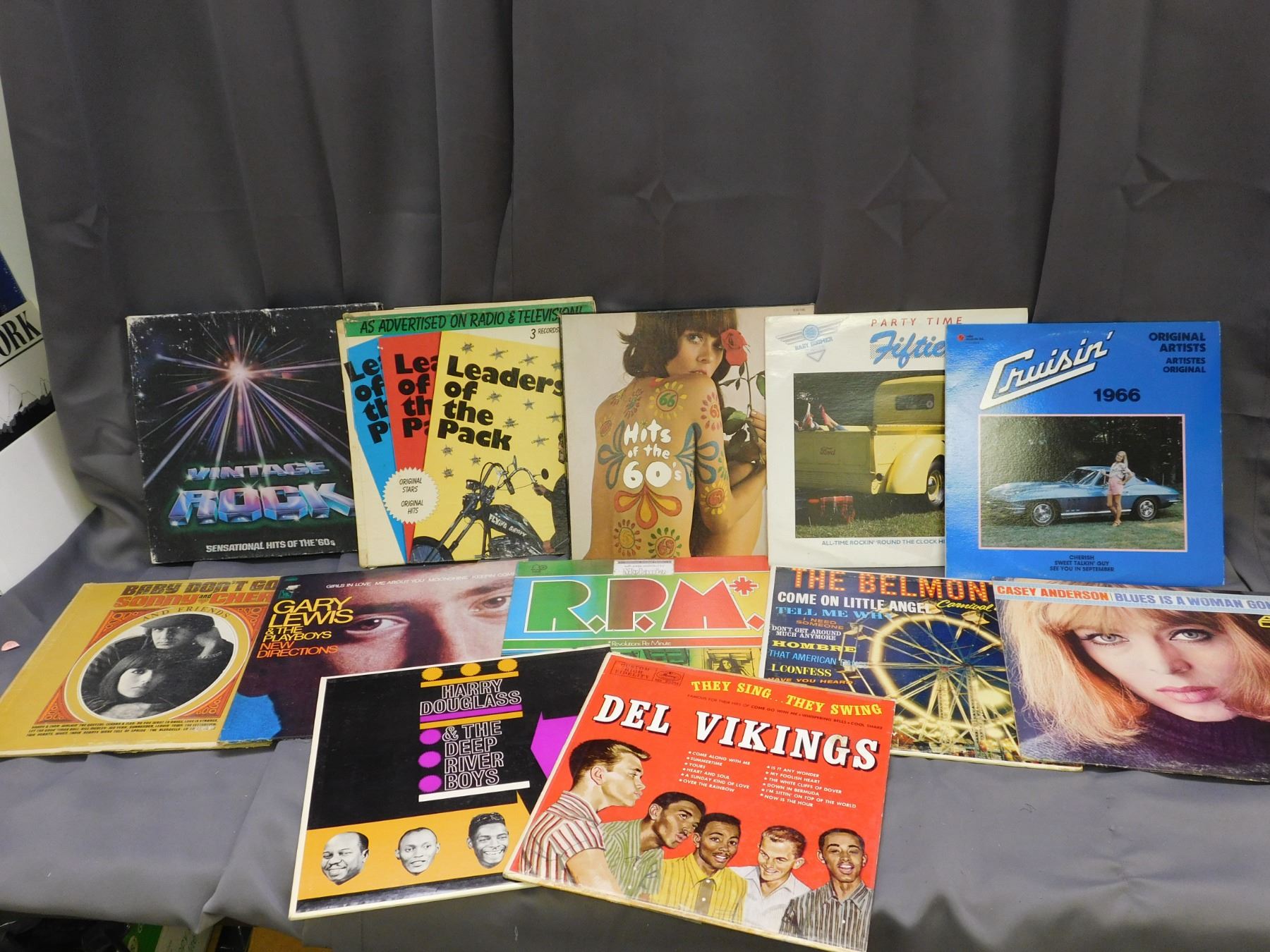 Lot of 12 Vinyl Records LPs 50s 60s Rock, Box Set, Etc
