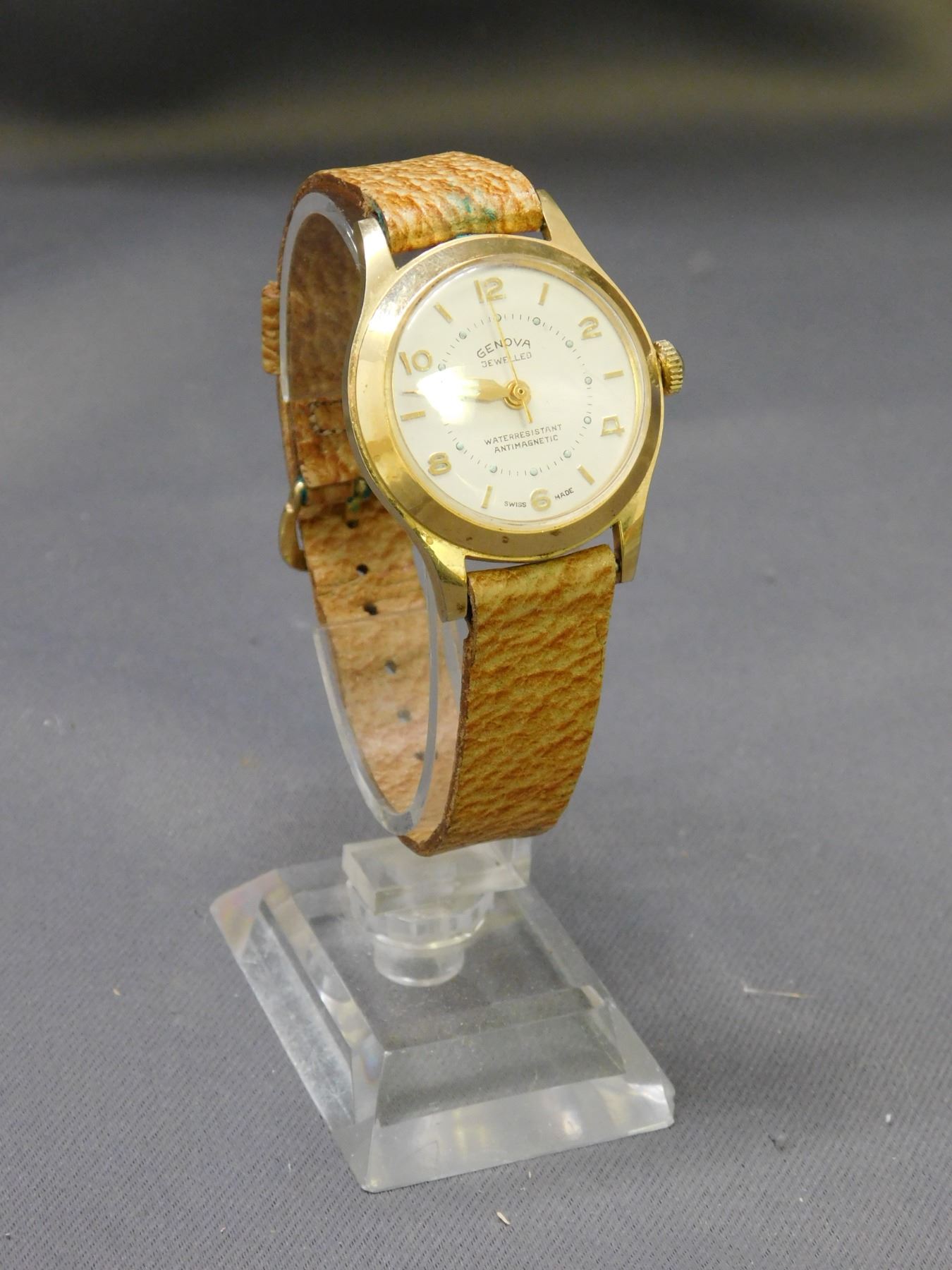 Genova Jeweled Mechanical Watch *works*