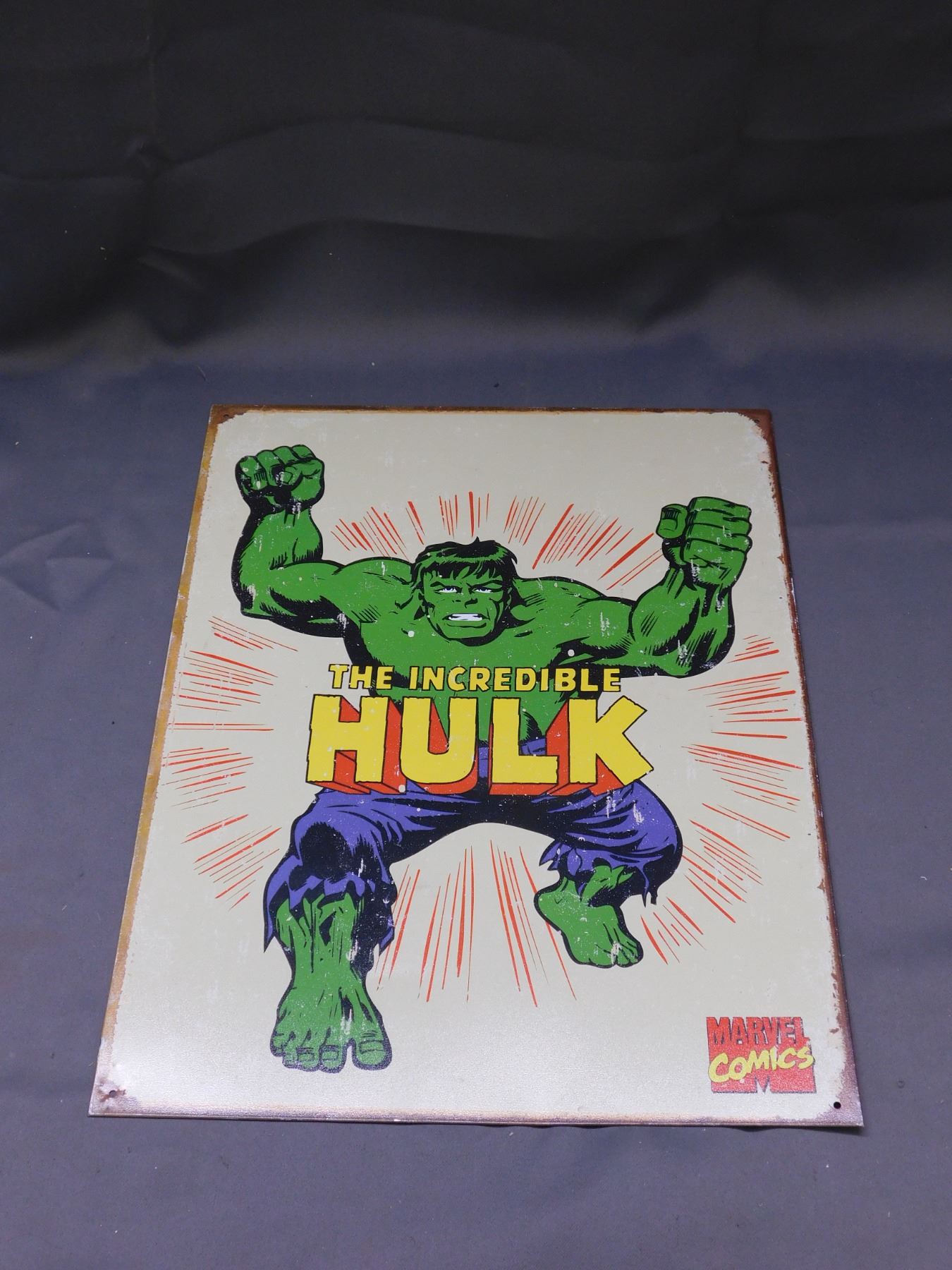 The Incredible Hulk Marvel Comics Tin Sign 12" x 16"