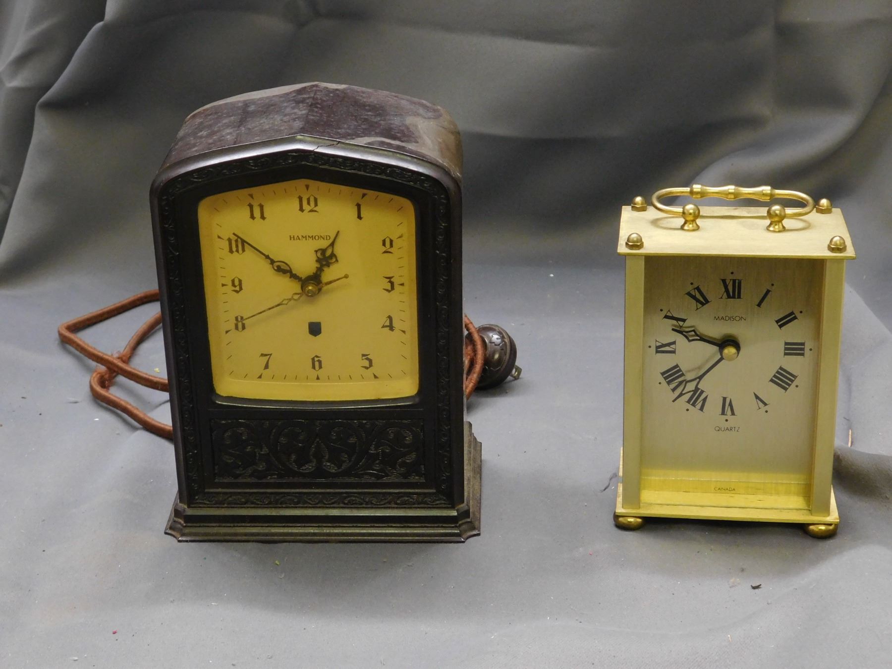 Lot of 2 Clocks Vintage Hammond Bakelite Art Deco *damage* and Madison ...