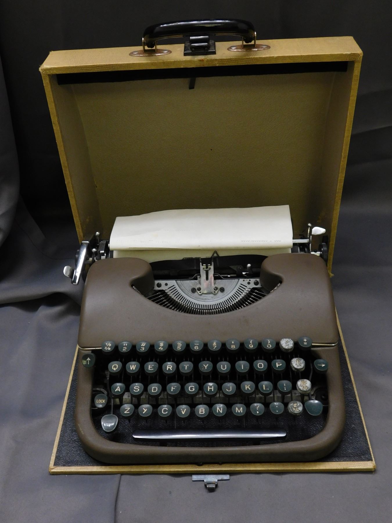 Vintage Eatons Typewriter Brown in Case
