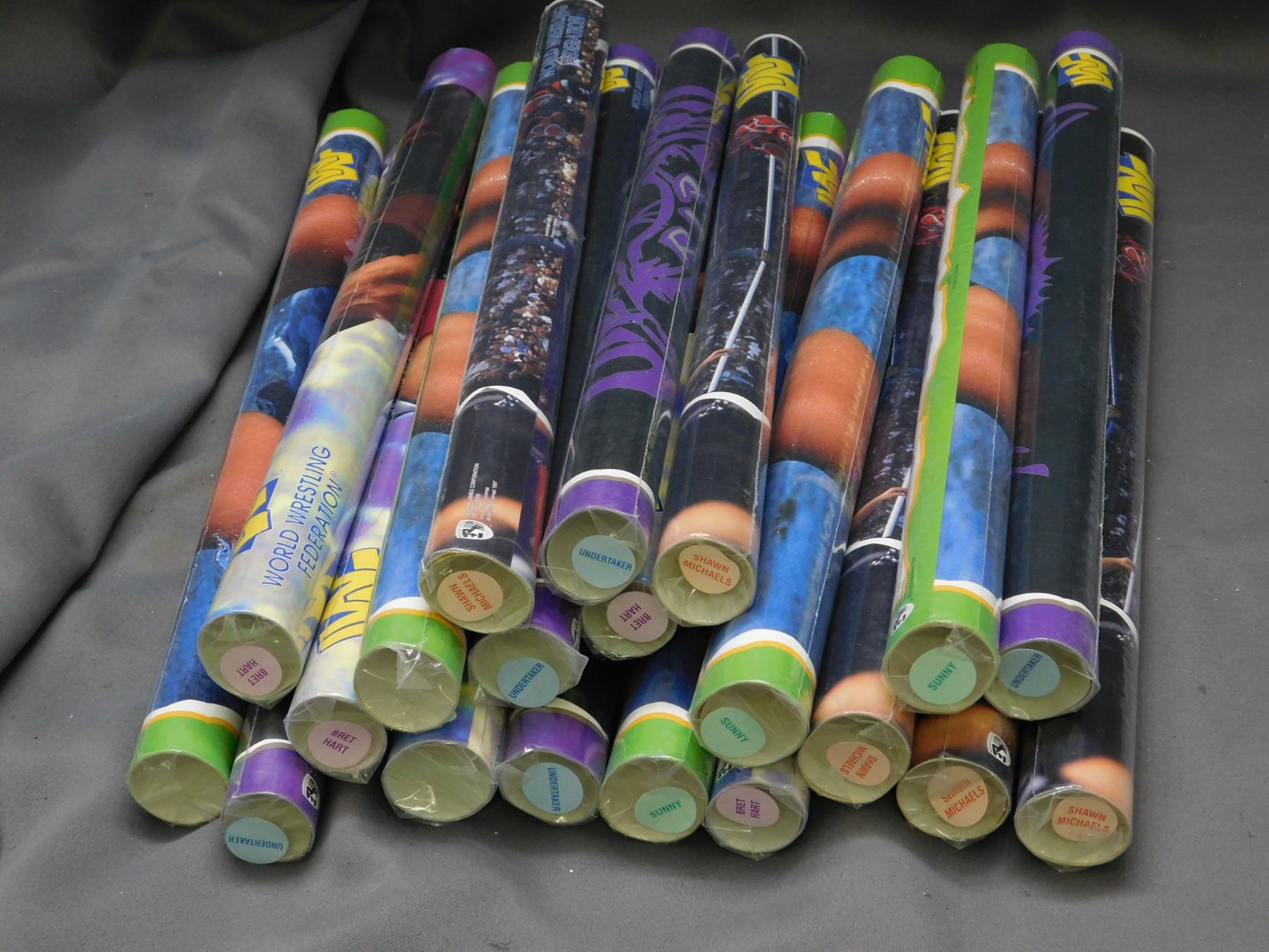 Lot of 20 NEW WWF Posters Sunny, Bret Hart, Undertaker, Shawn Michaels ...
