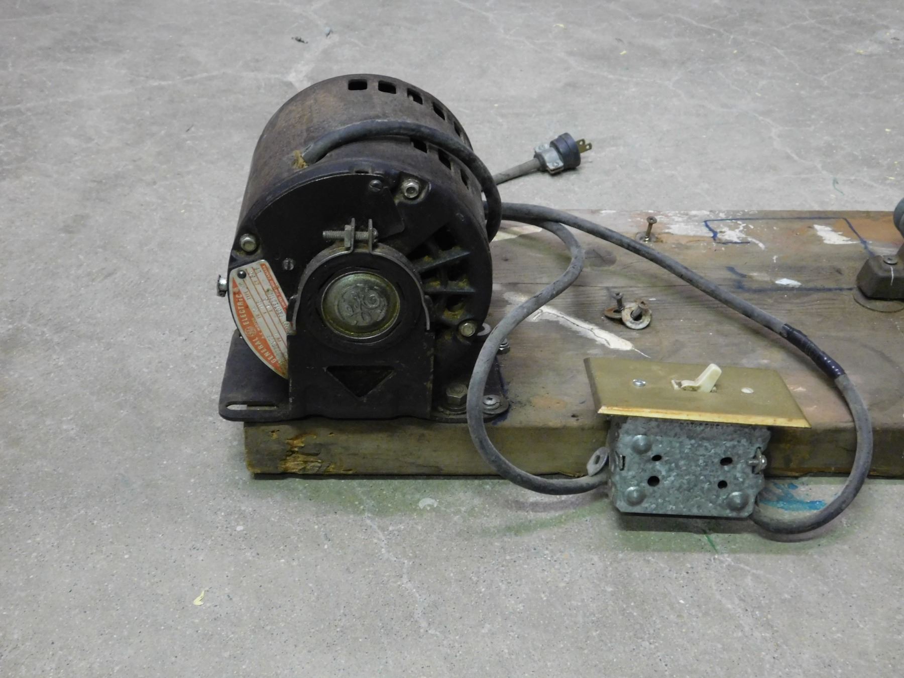 Homemade General Electric Motor with Grinding Wheel