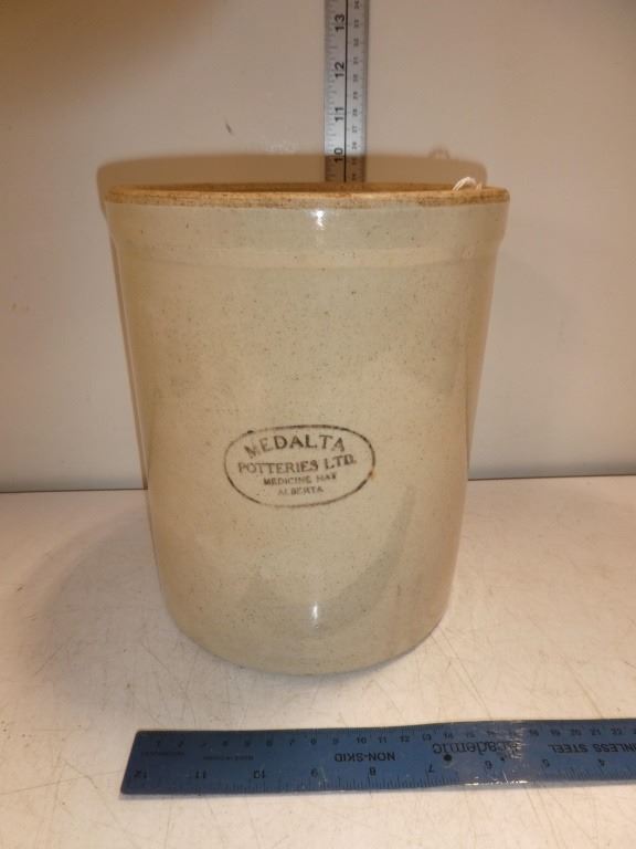 Medalta 1 Gallon Crock