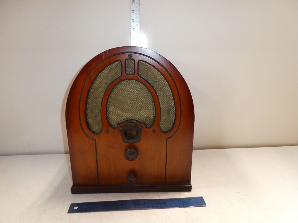 Antique #81 Philco Jr. Radio