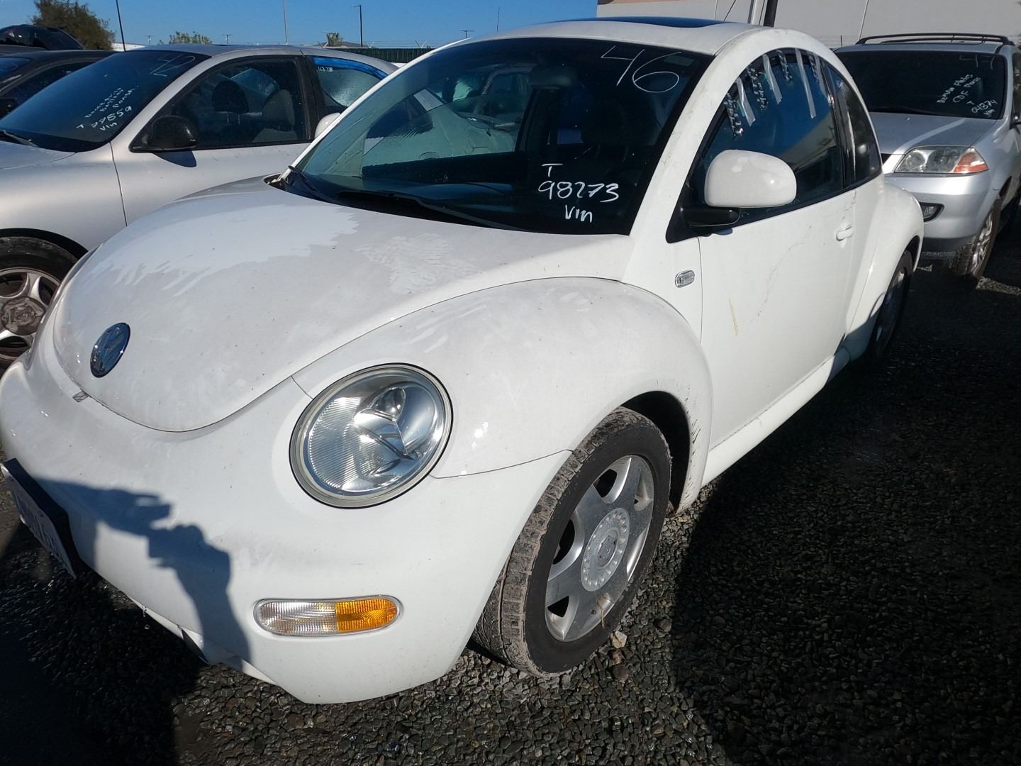 VW NEW BEETLE 2000 T-DONATION