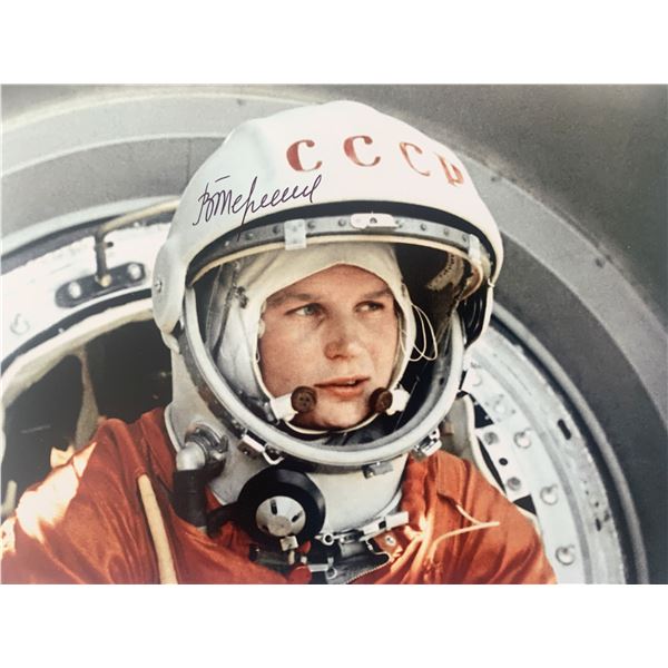 First woman in space Valentina Tereshkova signed photo