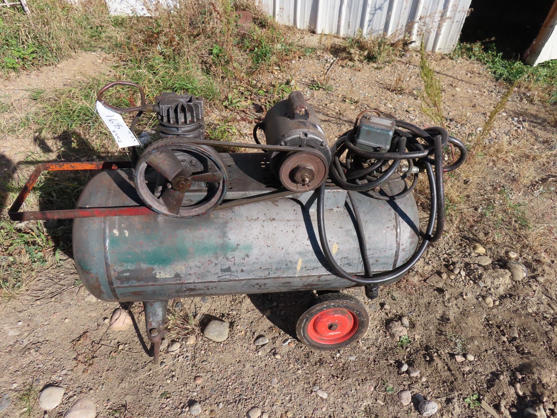 Kellogg and dominion brake shoe co. portable compressor - Schmalz Auctions