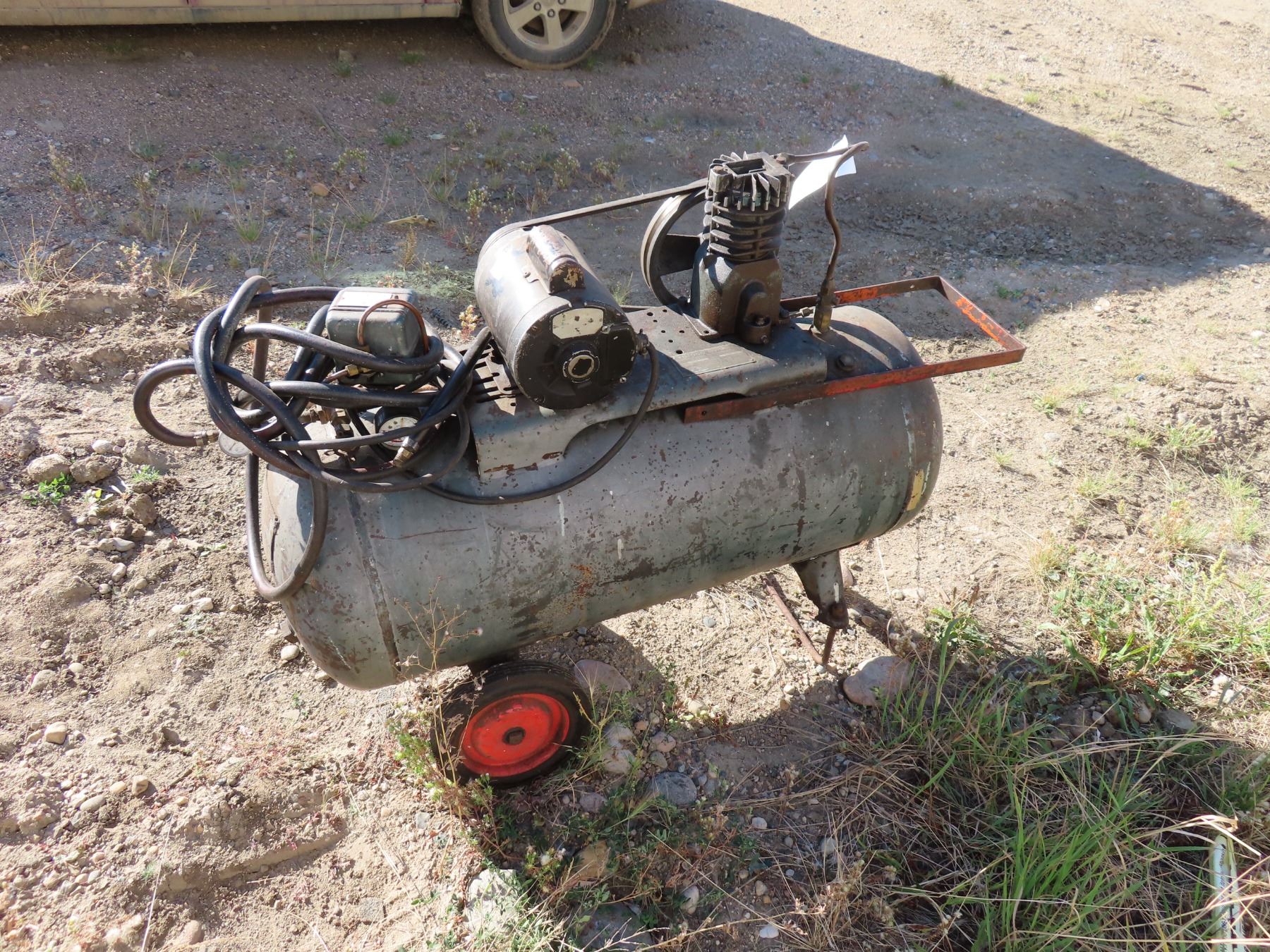 Kellogg and dominion brake shoe co. portable compressor - Schmalz Auctions