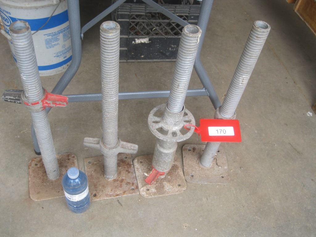 adjustable scaffolding feet
