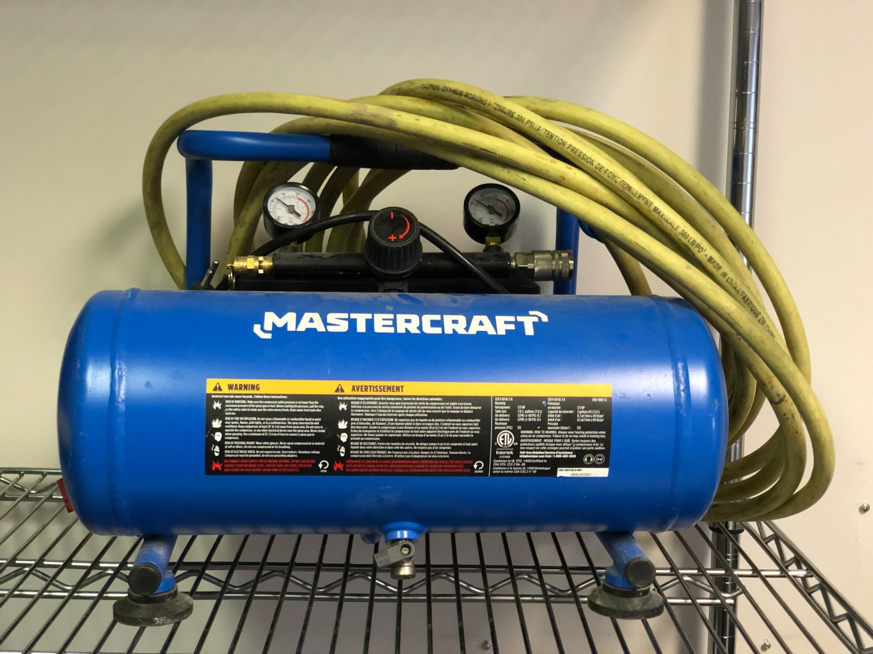 Mastercraft 2-Gallon Oil-Free Portable Trim Air Compressor - model #058 ...