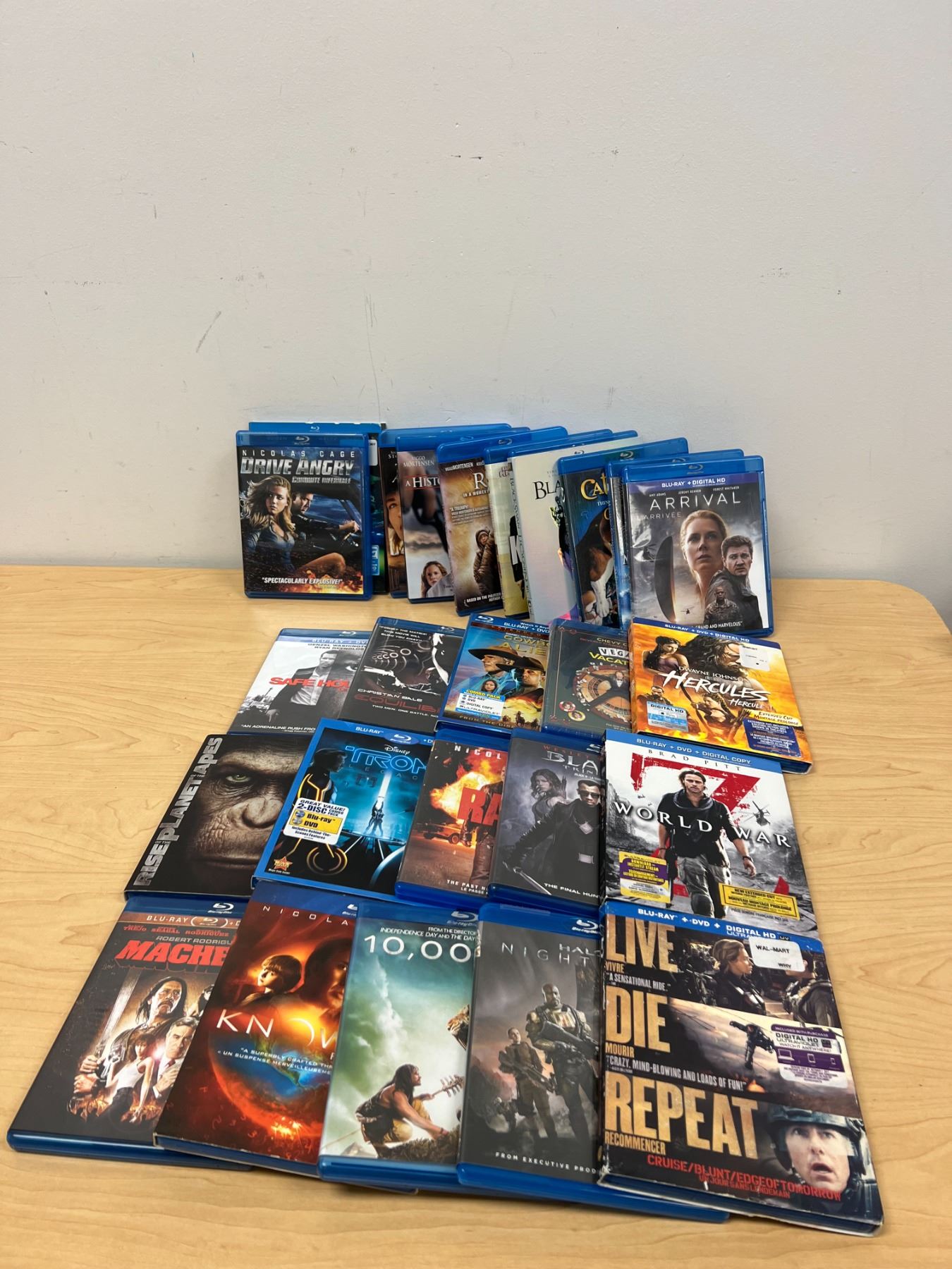 26 Blu-Ray DVD Movies - Good selection, see photos for titles