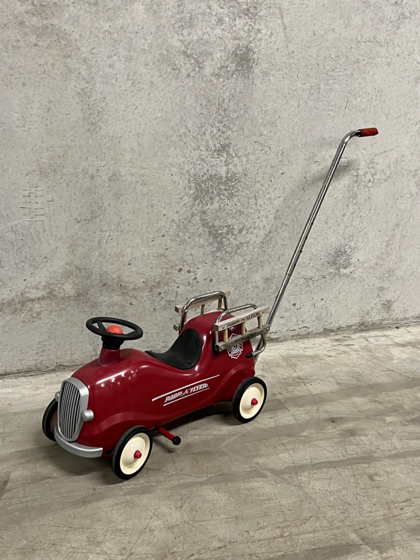 Metal Body Radio Flyer Toddler Stroller Push Toy with Removeable Handle