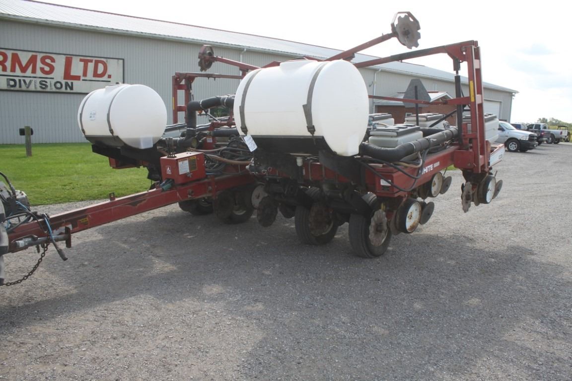 Agco White 6343 NT, 12 row corn, 13 row bean planter, liquid fert