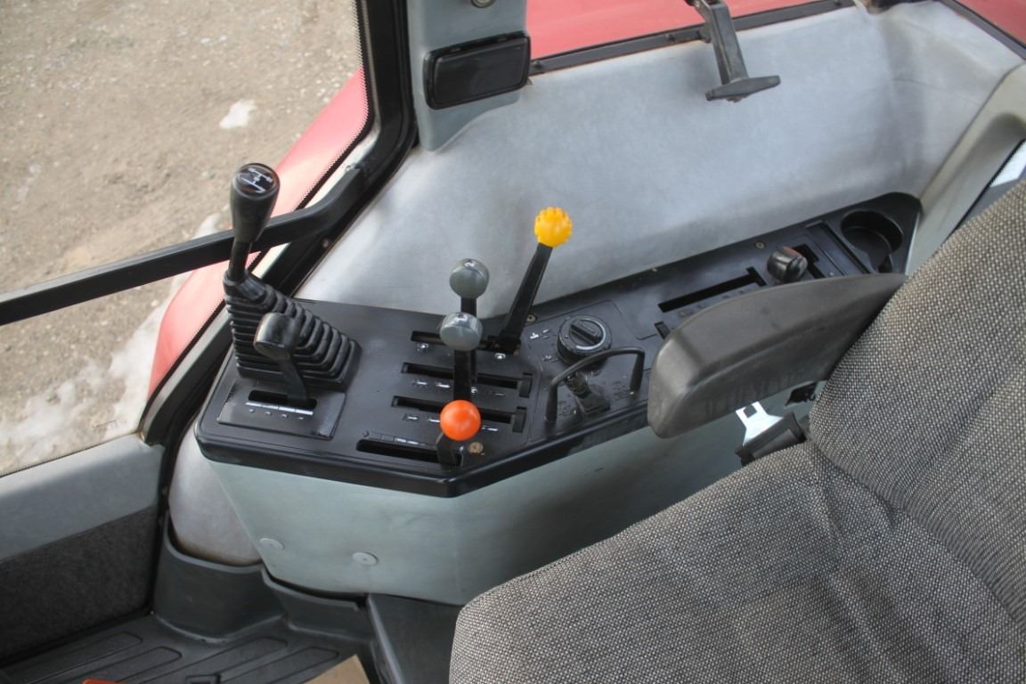 Case/Int 5130 4wd tractor, cab, air, 18.4-38, 2 remotes, 510 loader ...