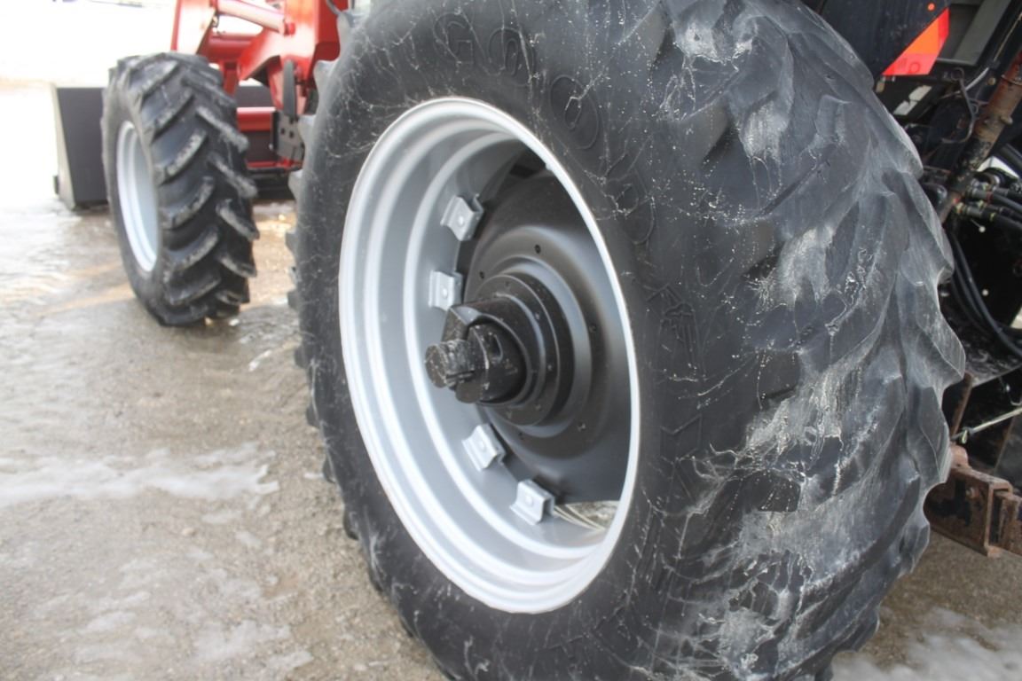 Case/Int 5130 4wd tractor, cab, air, 18.4-38, 2 remotes, 510 loader ...