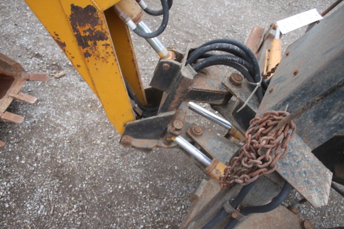 Kelly B60 3pth backhoe attachment, pto hydraulic drive, 18" bucket, one ...