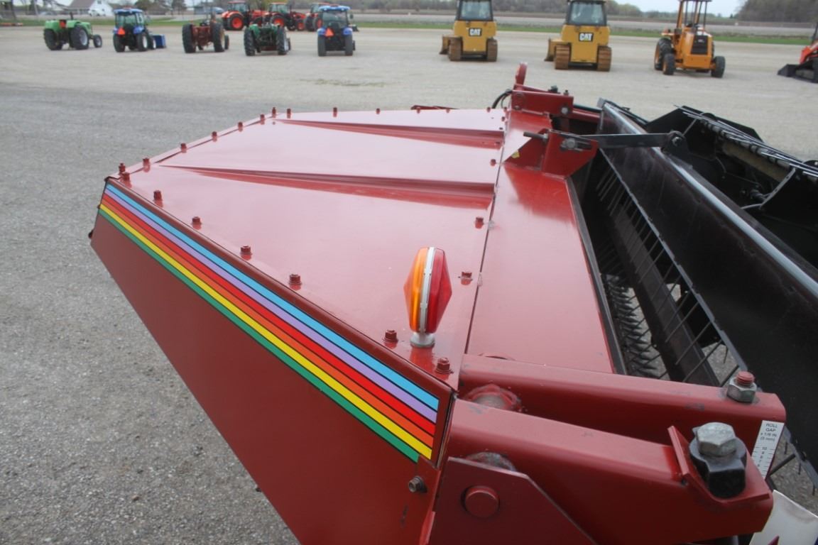 Mac Don 4000 9' haybine, steel conditioning rolls