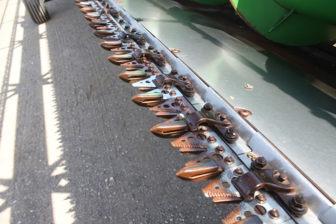 JD 635F 35' flex head, low dam, coarse cut knife, poly bottom, single ...