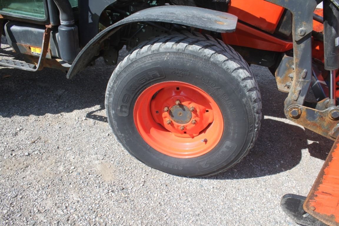 Kubota L6060 4wd tractor, cab, air, hydro, 2 remotes, Cotech hydraulic ...