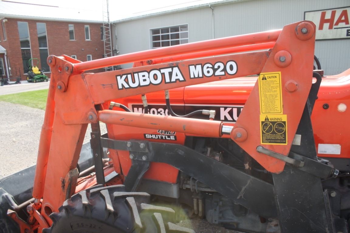 Kubota M6030 4wd tractor, rops, M620 SL loader, 1 remote, 8x8 shuttle ...